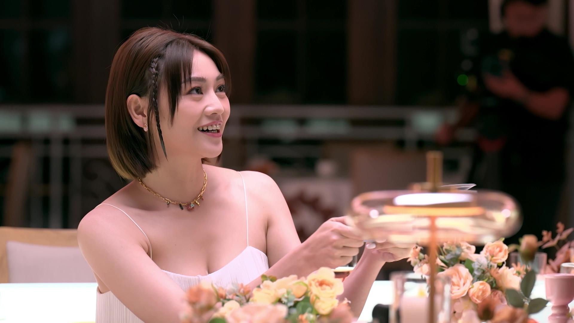 女神配對計劃｜細John扮老竇姜大衞氹關嘉敏一秒爆笑 初次見面光速發展研究見家長問題 | am730